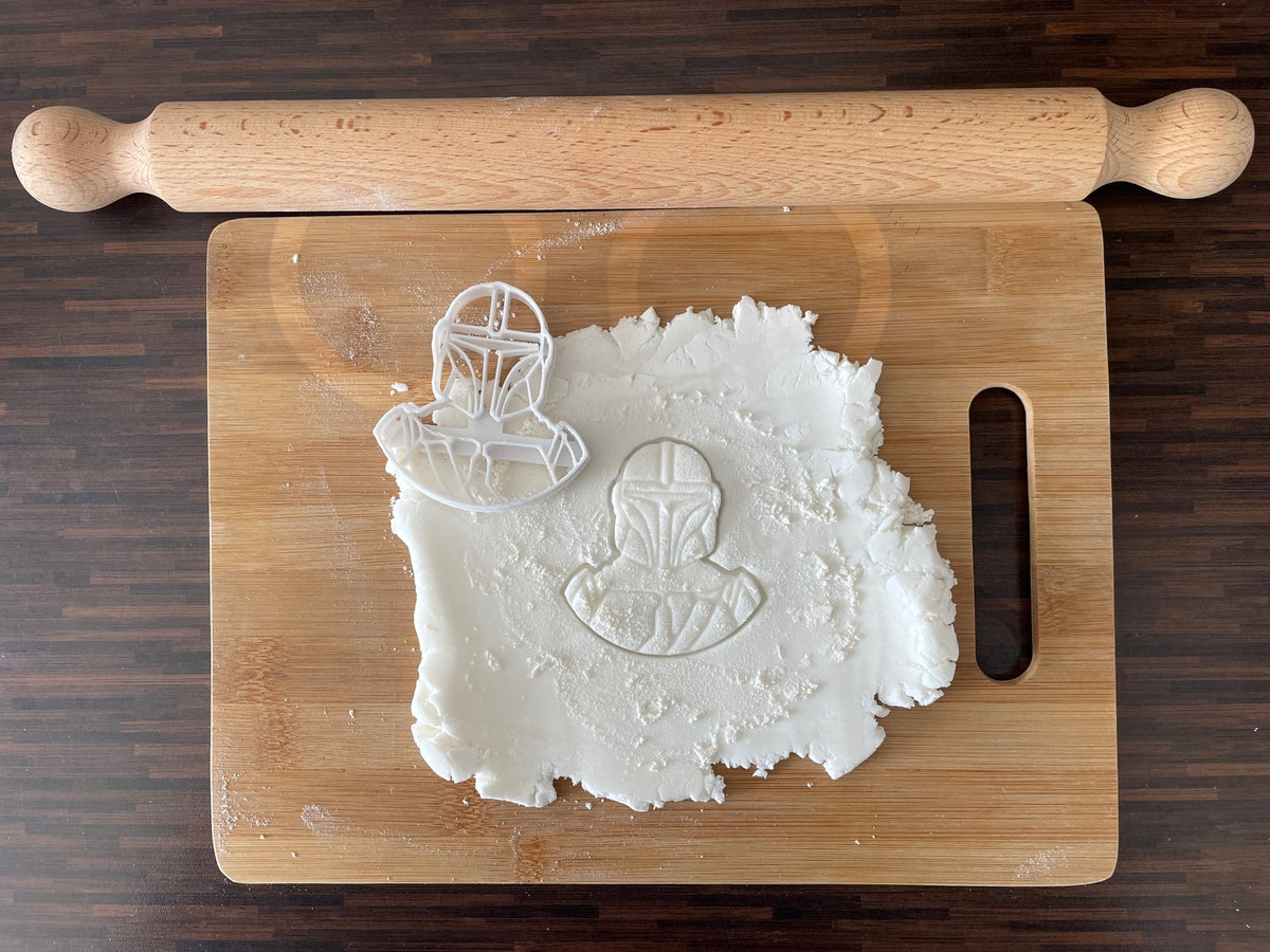 Mandalorian Cookie Cutter Star wars – MrBake Cookie Cutters