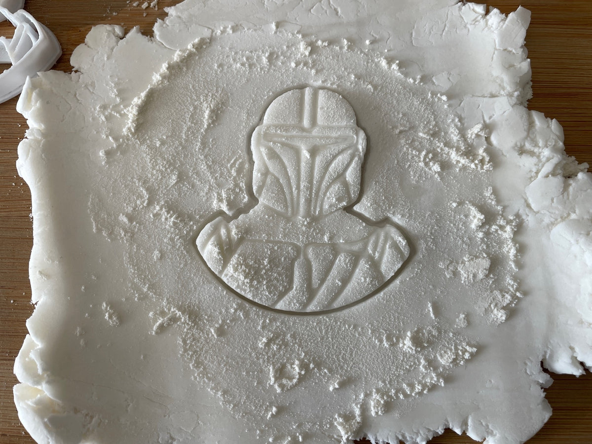 Mandalorian Cookie Cutter Star wars – MrBake Cookie Cutters