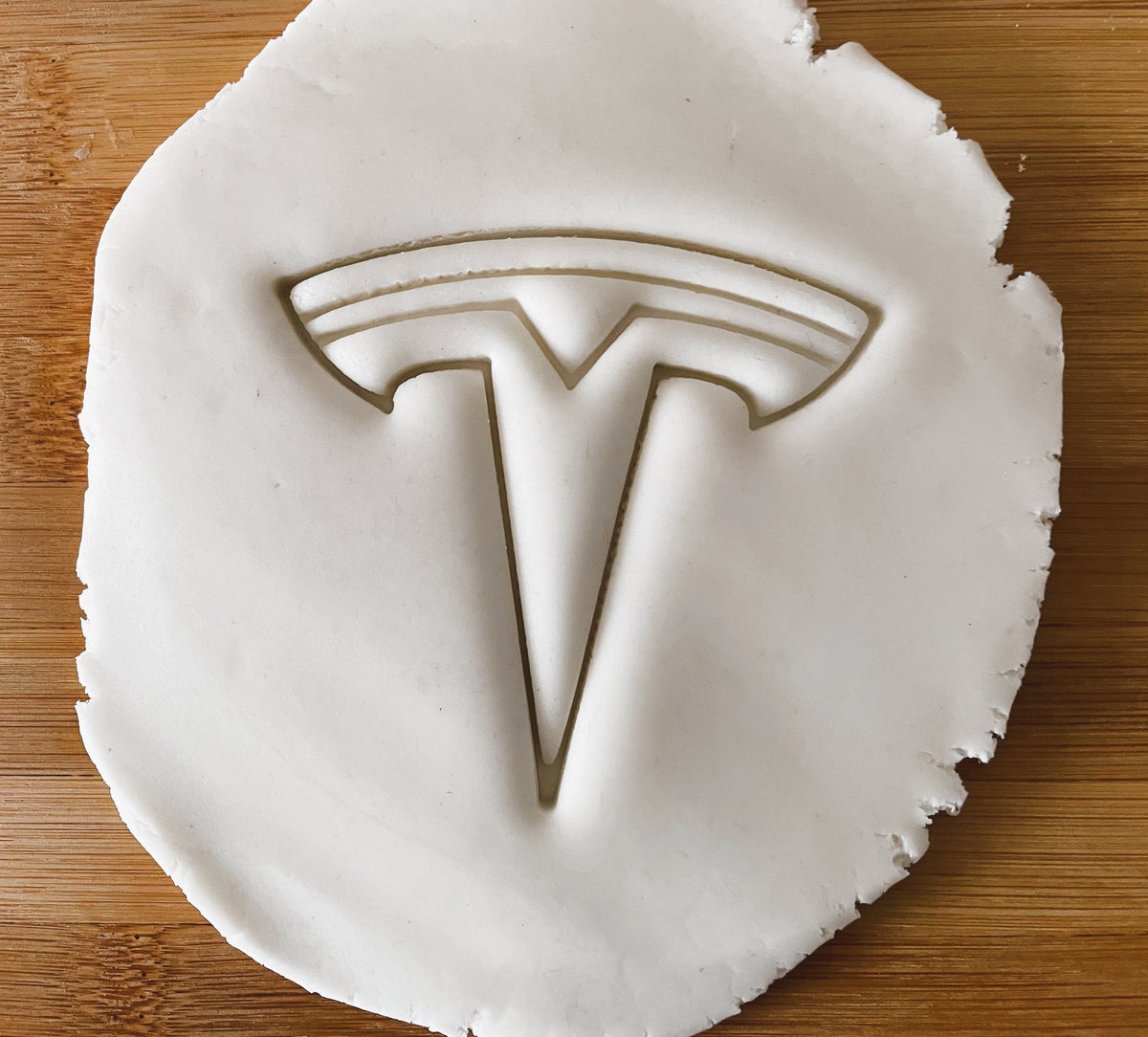 Tesla Logo Cookie Cutter – MrBake Cookie Cutters